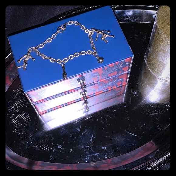 Witchcraft | Jewelry | 25 Good Luck Bowlers Gold Talisman Believed 1k ...